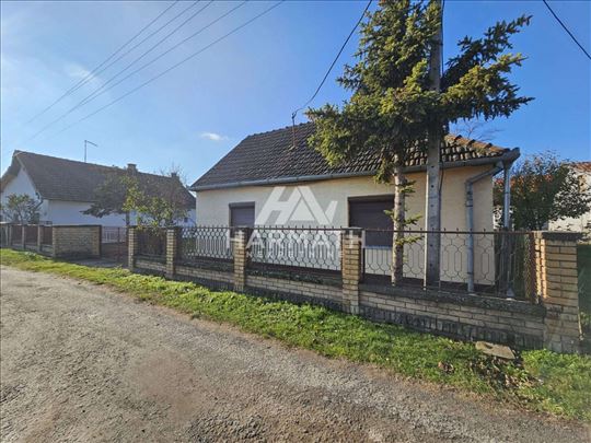 Prodaje se kuća od 96m2 u naselju Zorka Subotica