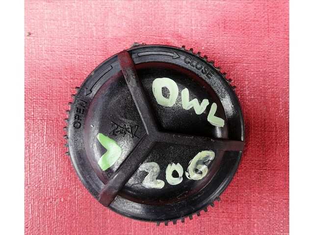 Poklopac leve OWL maglenke za Peugeot 206