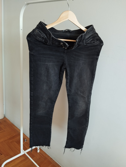 Zara denim crne jeans 38vel.