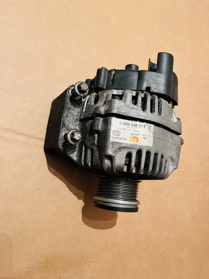 Alternator 31400-85E00