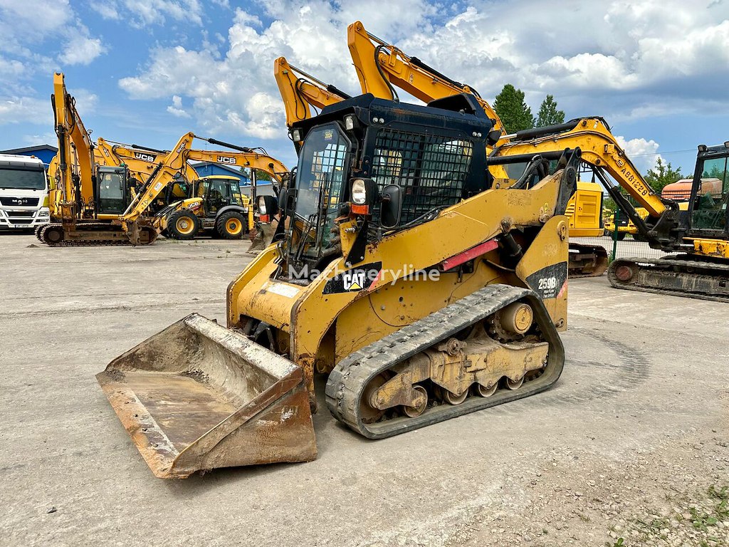 Caterpillar 259B3 mini utovarivač