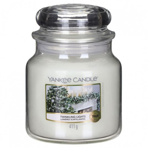 Twinkling Lights - Yankee Candle mirisna sveća M (badem, mlečne note, vanila, sandalovina...)