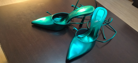 Cipele metalik zelena