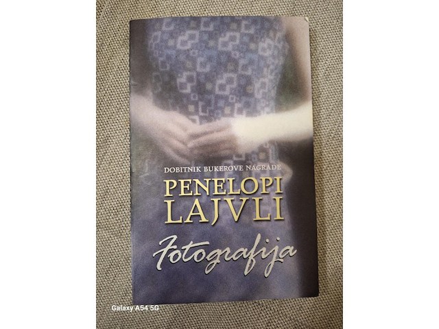 Penelopi Lajvli Fotografija