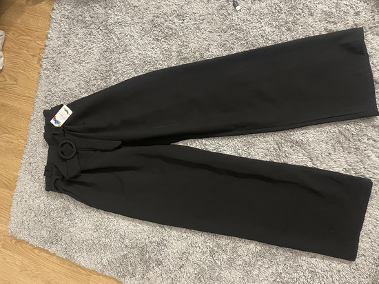 NOVE PANTALONE