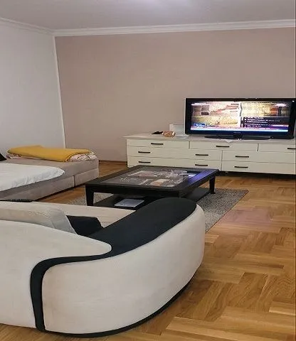 Izdavanje, stan, 75m2, Zvezdara, Beograd