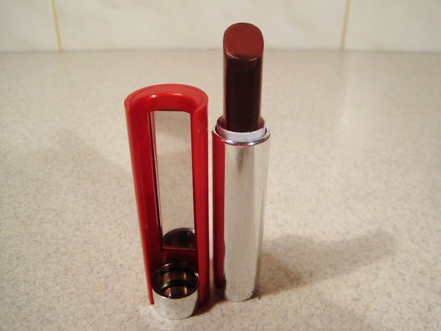 Pupa New Chic Brilliant Lipstick