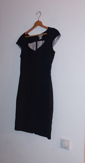 H&M crna koktel.haljina, akcija