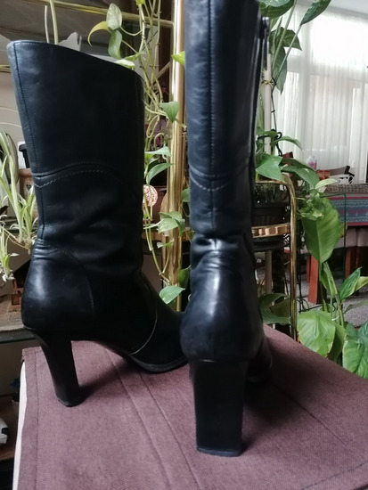 Odlicne kozne cizme MUBB vuna 39/27 cm