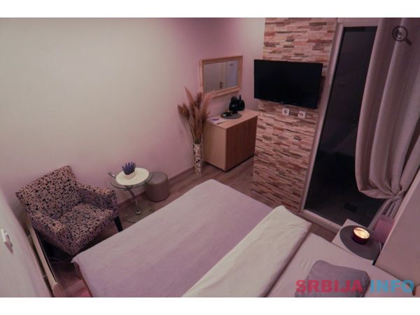 Studio Apartman Purple center 2 Beograd Centar