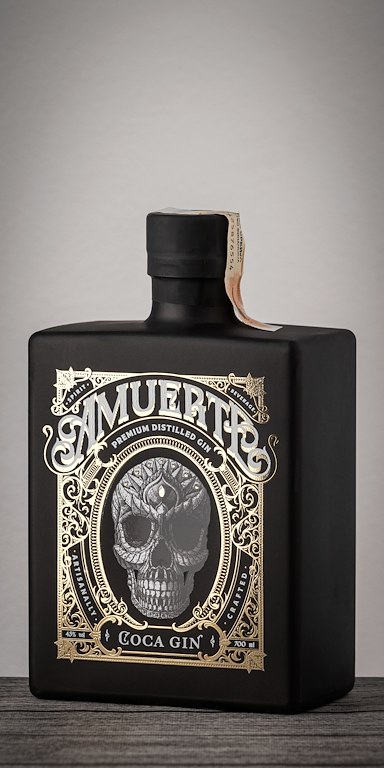 Amuerte coca leaf gin black