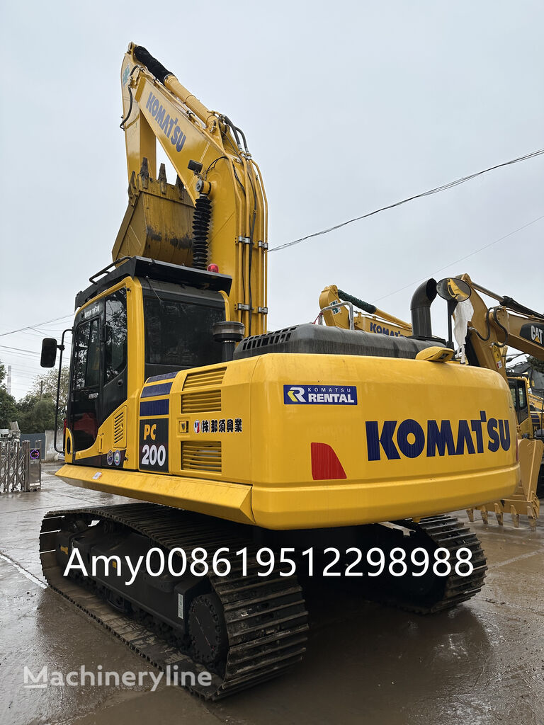 Komatsu PC200-8 bager guseničar