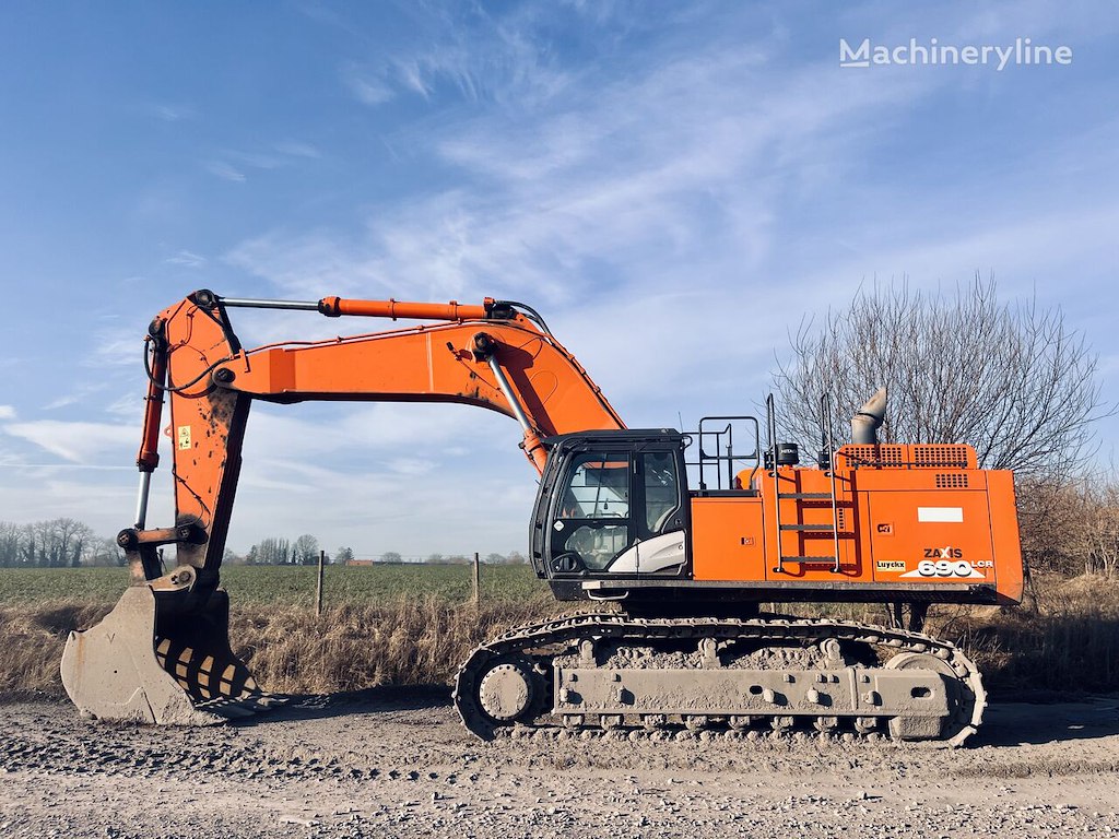 Hitachi ZX690LCR-6 bager guseničar