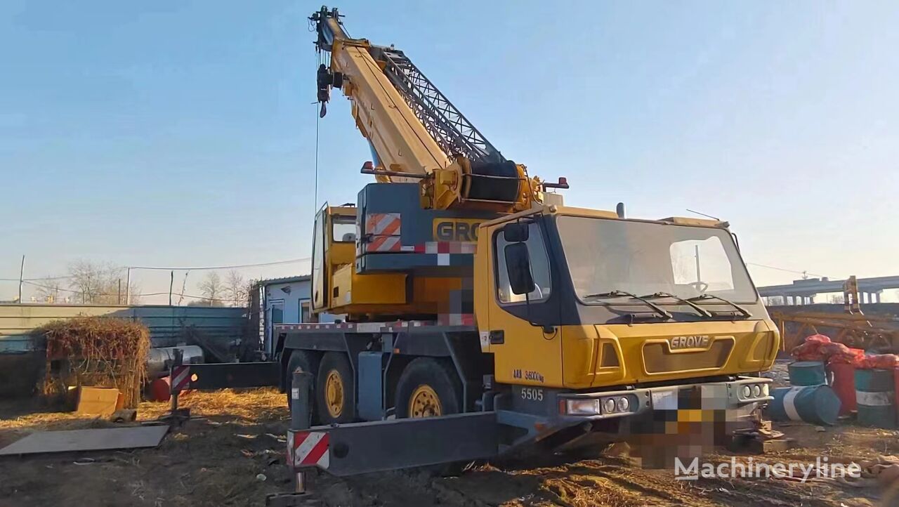 Grove 60 ton truck crane pokretna dizalica