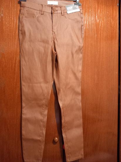 Pantalone od skaja
