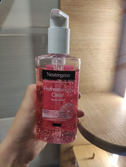 Neutrogena gel za umivanje