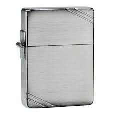 Zippo 1935 Replica Brushed Chrome w/slashes