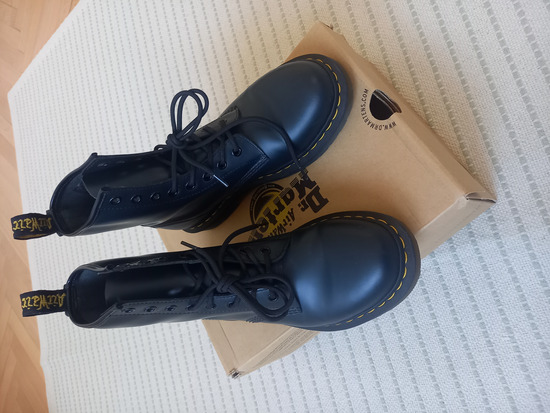 Dr Martens 38 nove