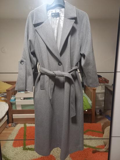 Sivi kaput vuna - snizeno na 9000 HITNO