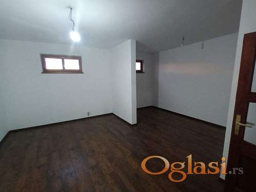 Futog,kuća,399m2