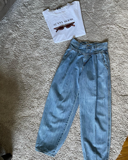 Levis 80 ballon leg jeans sad 2100rsd