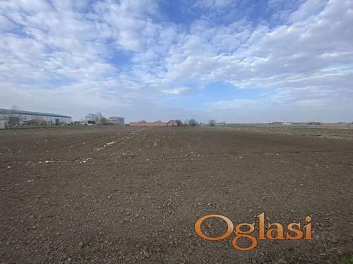 Plac - 1573m2 - Futog