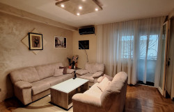 Stan,NOVI SAD,BULEVAR,kv: 67, € 206000, ID: 1026750