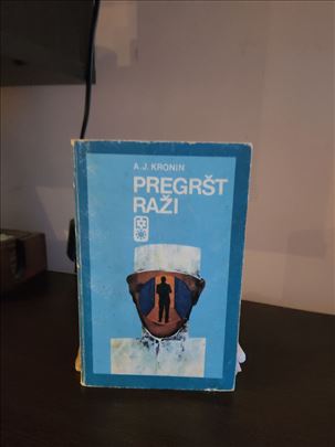 Pregršt laži - Arčibald Kronin