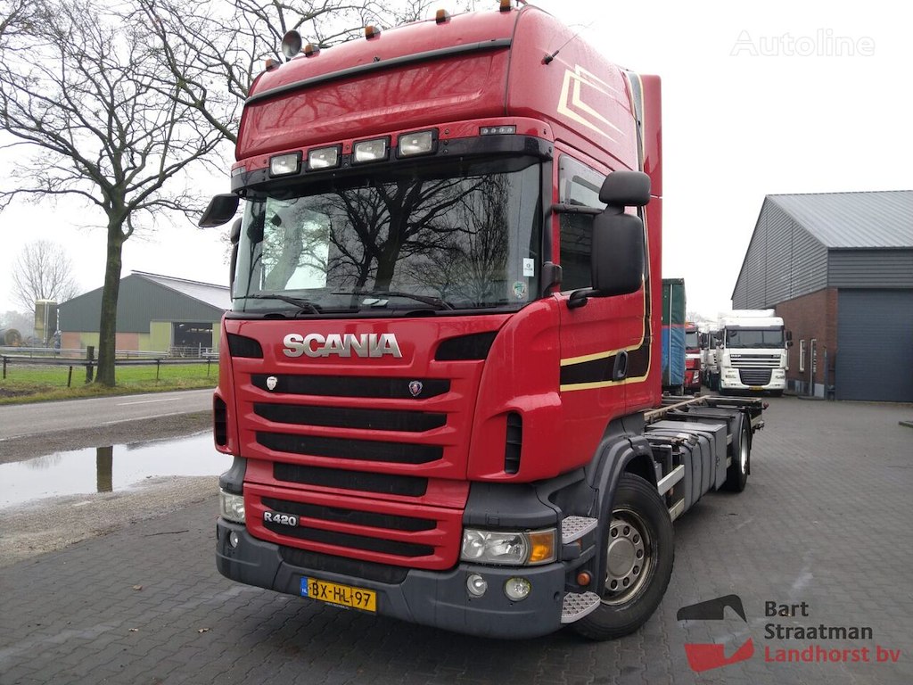 Scania R 420 B 4X2 met BDF containersysteem en laadklep vozilo za prevoz kontejnera