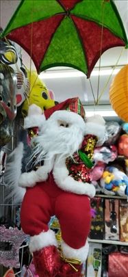 Deda Mraz novo sa padobranom akcija