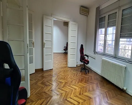 Izdavanje, poslovni prostor, 150m2, Savski Trg, Beograd