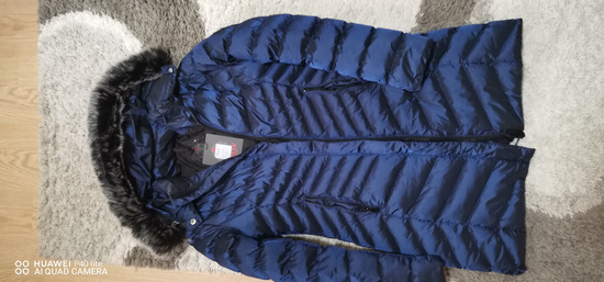 Zimska zenska jakna nova sa etiketom