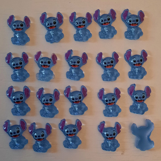 Stitch 10 komada