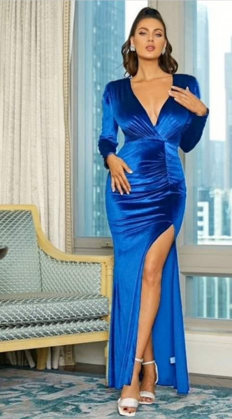 Duga haljina za maturu kraljevsko plava