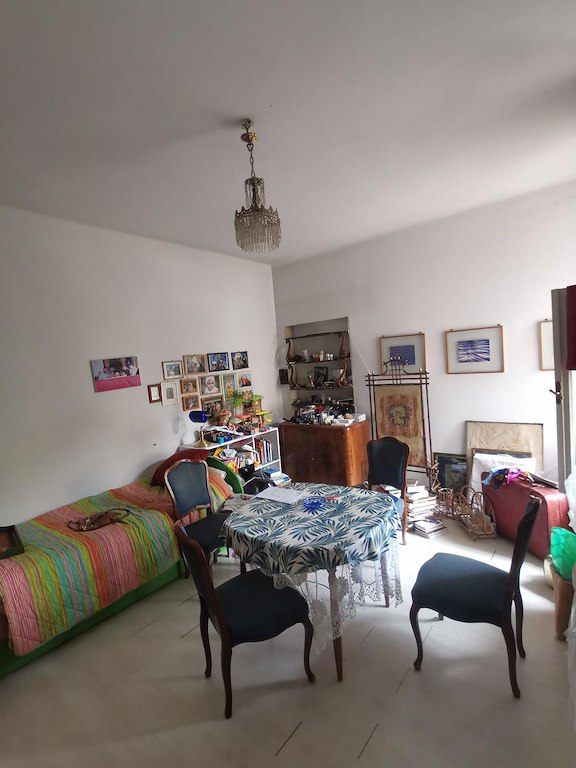 PRODAJA,DVOSOBAN STAN,CUBURA,VRACAR