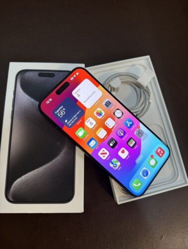 Za prodaju novi original iPhone 15 pro max 256gb €400 euro