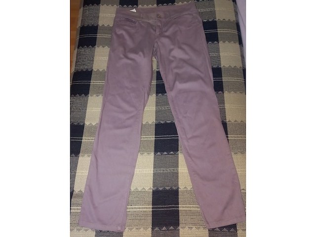 Pantalone Benetton, 42