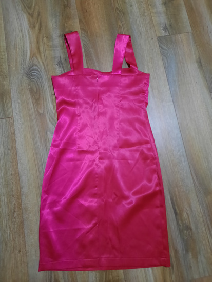 Pink haljina