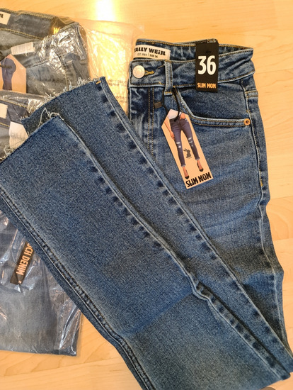   Tally Weijl    slim mom jeans