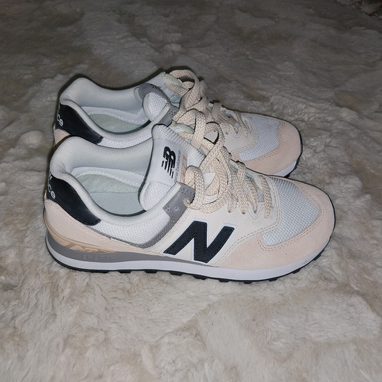 New balance patike