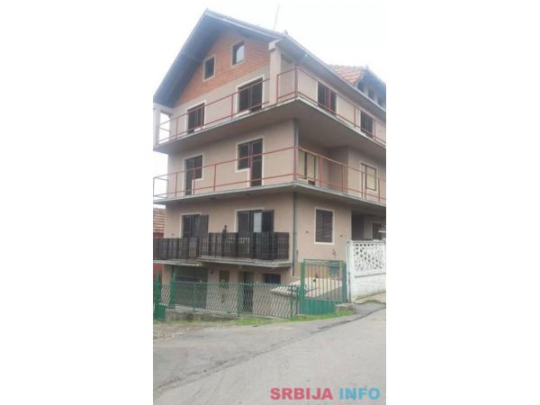 4-etažna kuća na prodaju, Varoško Brdo, 80.000€, 465m²