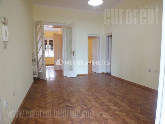 #3342, Izdavanje, P.P., CENTAR, 1600 EUR