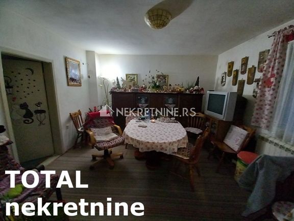 Dvosobna kuća NOVI SAD, 154500€