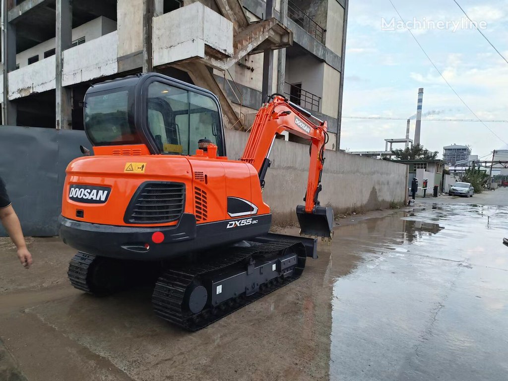 Doosan DX55-9C bager guseničar