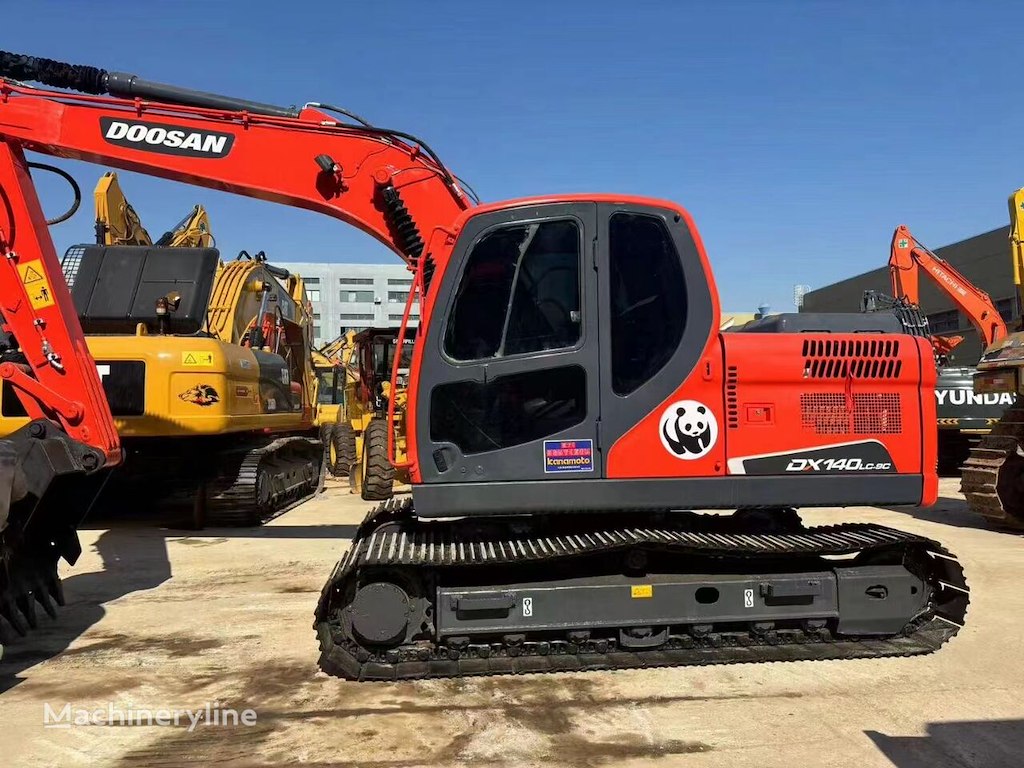 Doosan DX140 DX150LC-9C DX225LCA DX300 DX380 DX420 bager guseničar