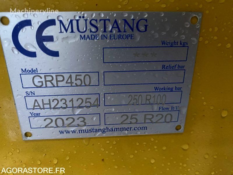 Prodaje se Mustang GRP250 grajfer na aukciji