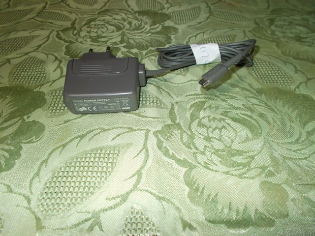 Adapter za Nintendo DSi - model USG-002