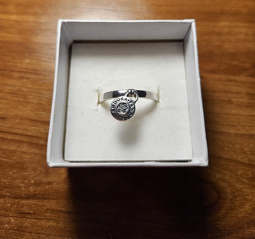 Pandora srebrni prsten 18mm