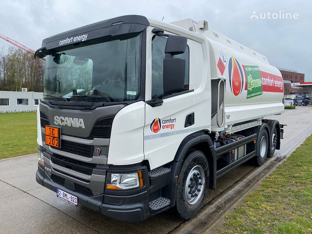 Scania P370 autocisterna za gorivo