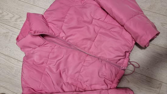 Kratka roza jaknica
